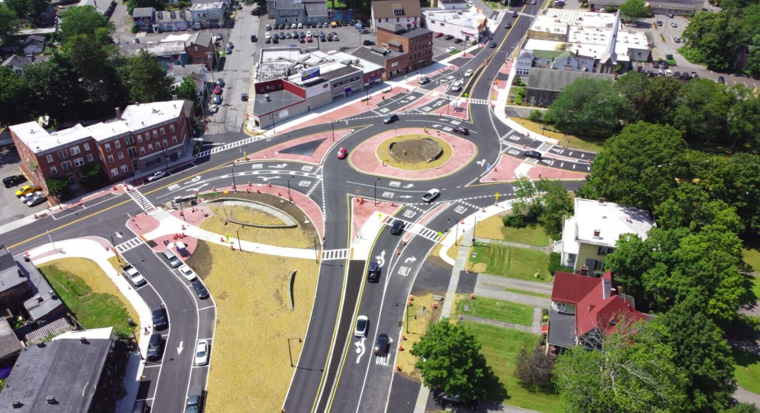 Kingston Roundabout - Dillon & Semenovich